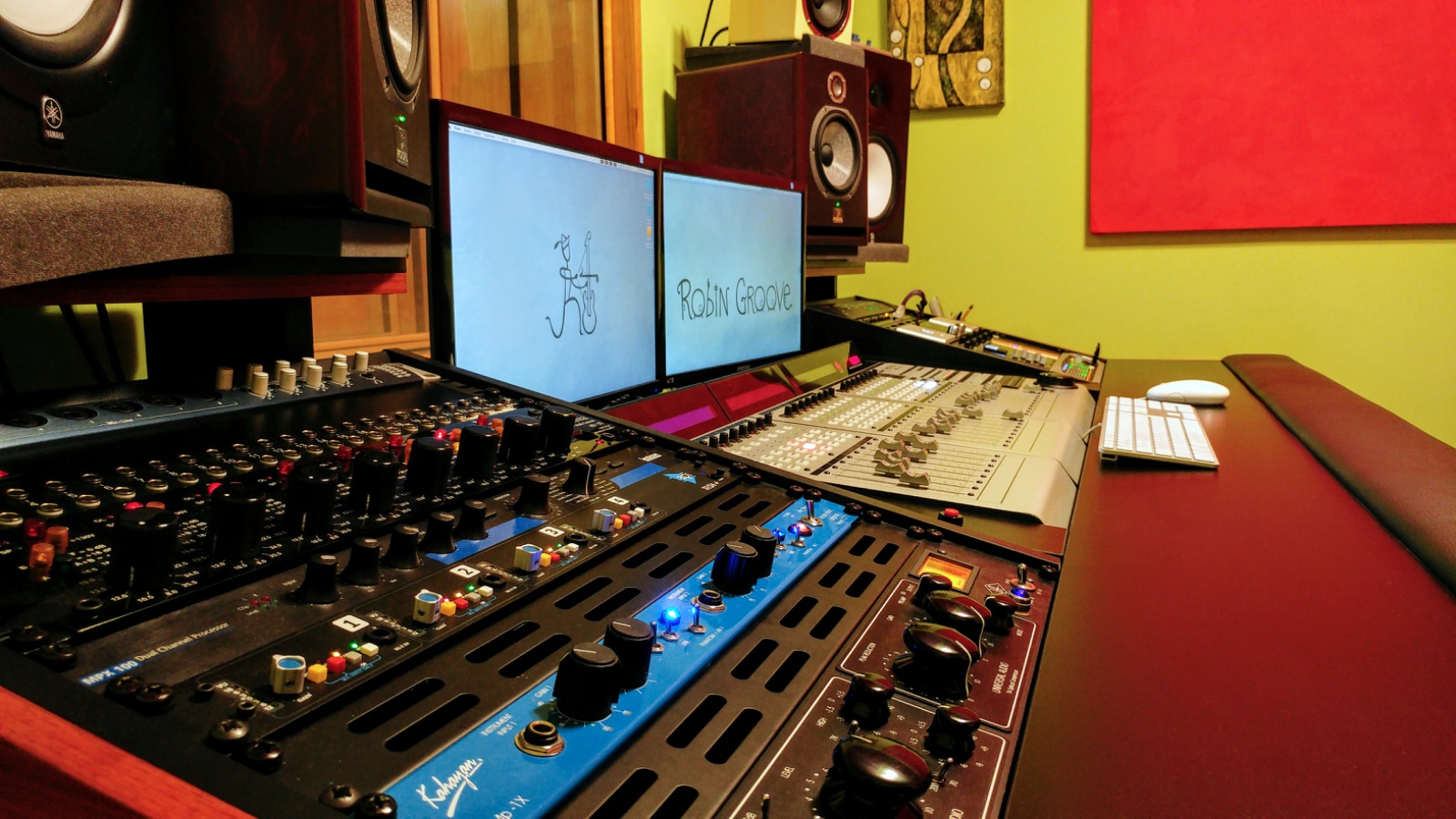 Fotos del estudio de grabación ROBIN GROOVE de Madrid